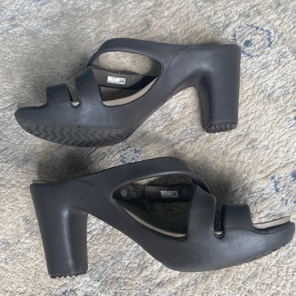 CROCS | Shoes | Crocs Chunky Heel Sandals | Poshmark